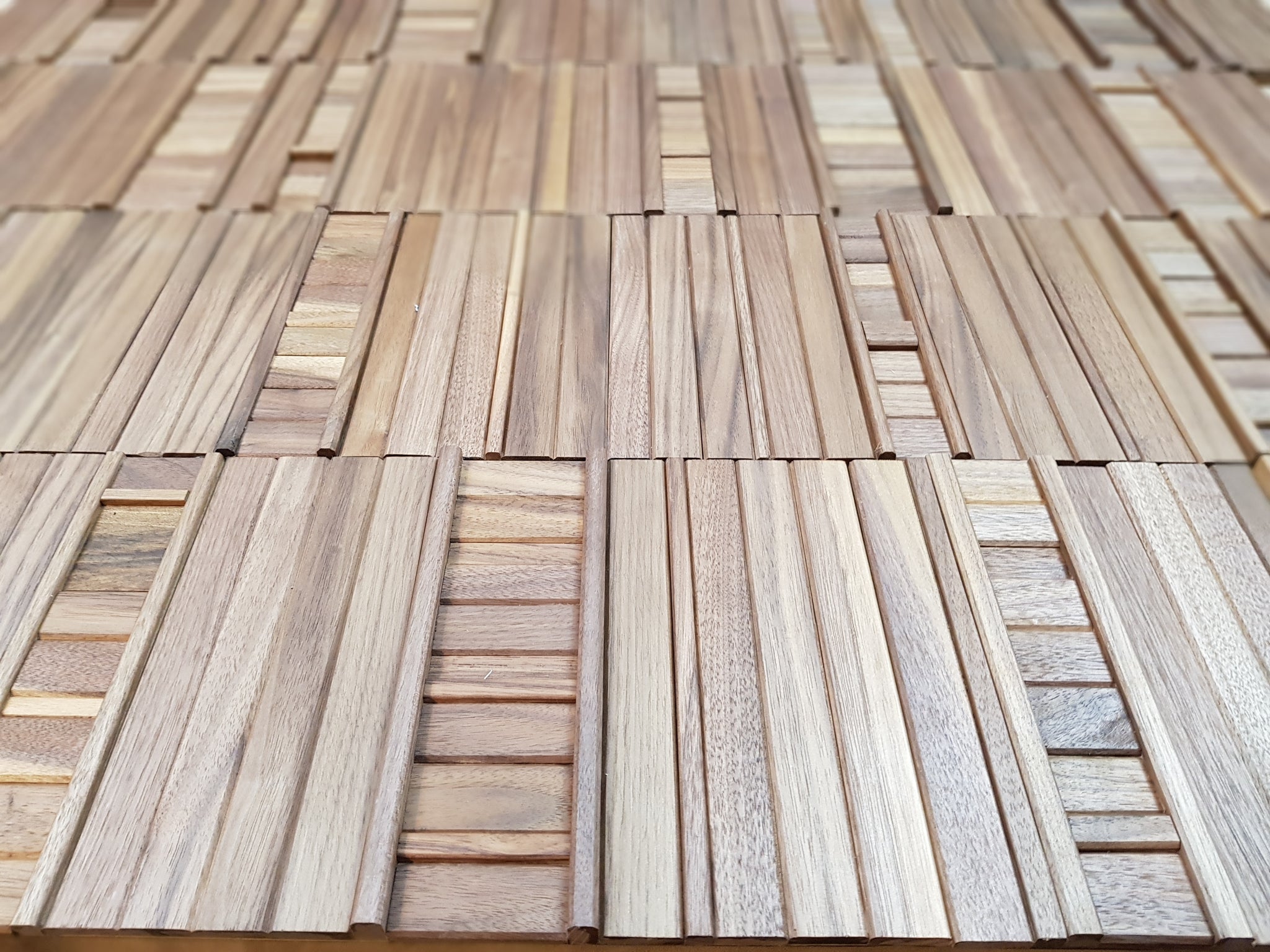 handmade 3d mosaic wooden wall tiles in walnut – Artimatum